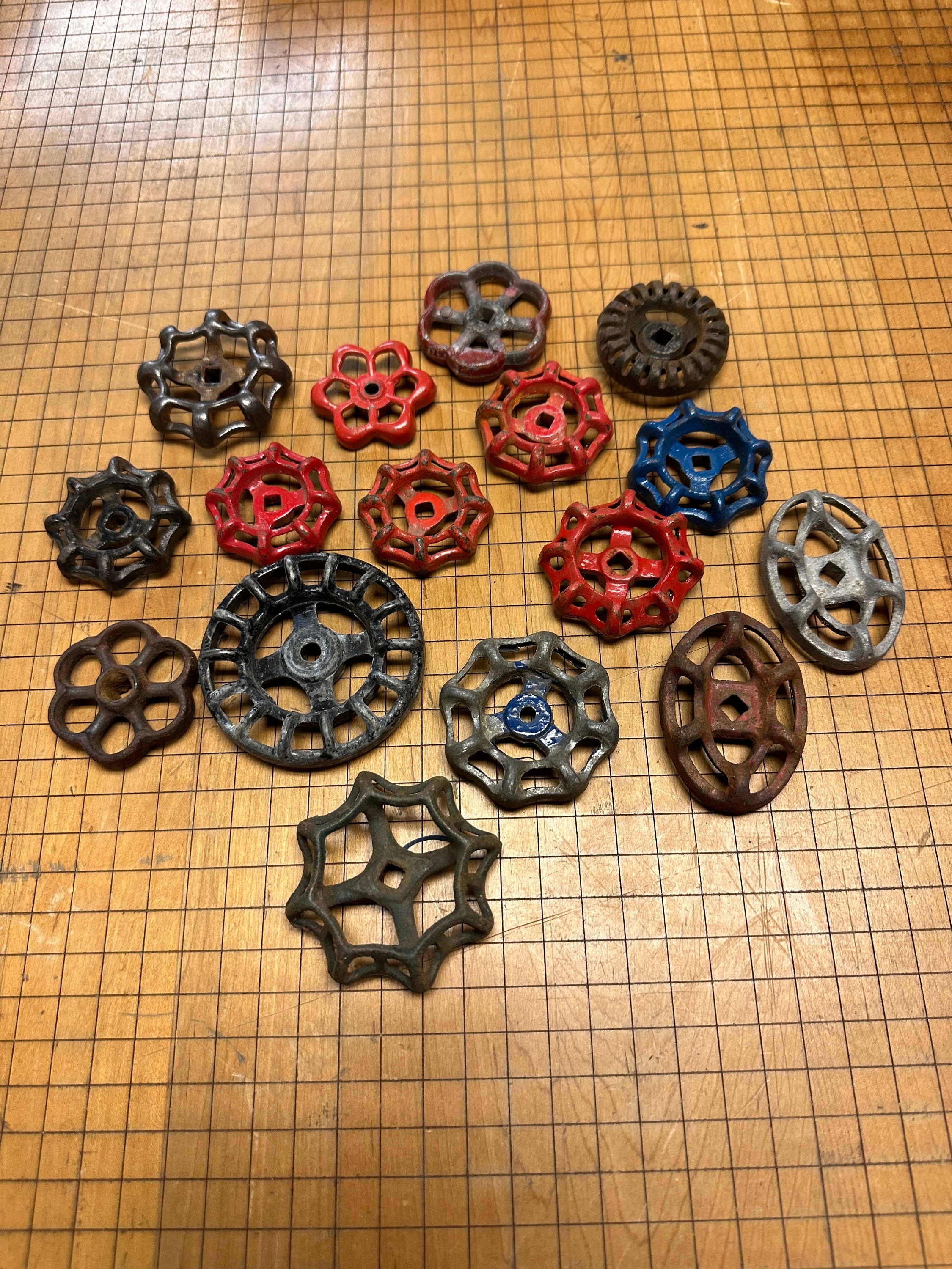Assemblage of 16 Vintage Gate Valve Handles - Industrial Steampunk ...