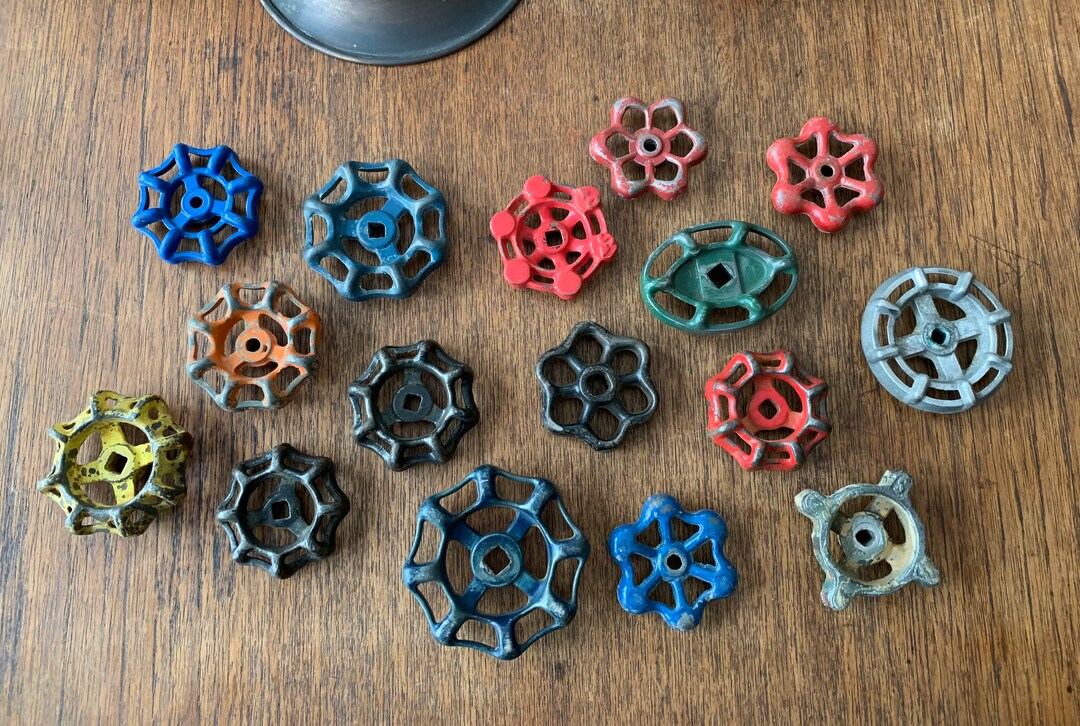 Assemblage of 16 Vintage Gate Valve Handles - Industrial Steampunk ...