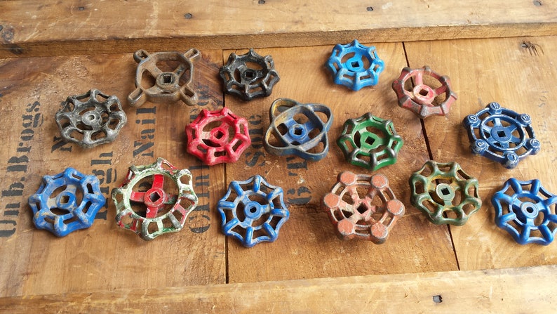 Assemblage of 15 Vintage Gate Valve Handles - Industrial Steampunk ...