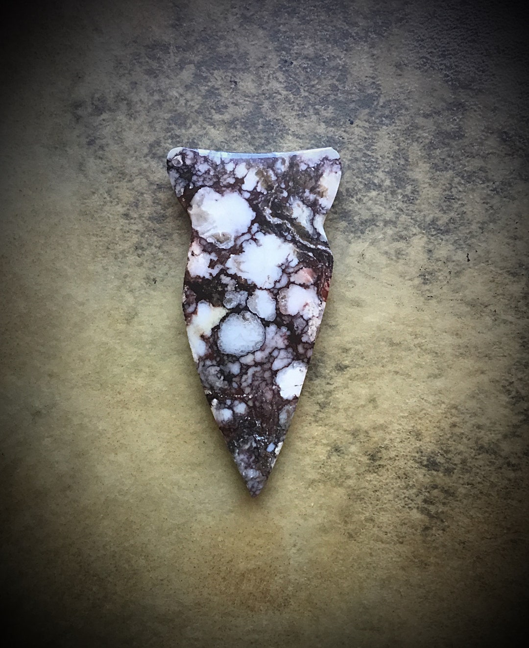 Wild Horse Magnesite Arrowhead Carving Stone From Globe - Etsy