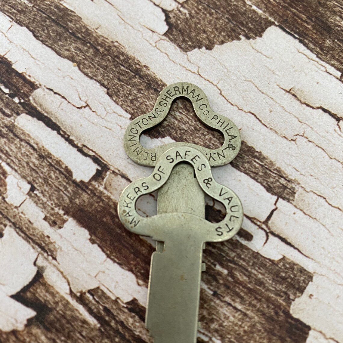 Flat Skeleton Key Set of 3 Safe Deposit Box Bank Vault Star | Etsy