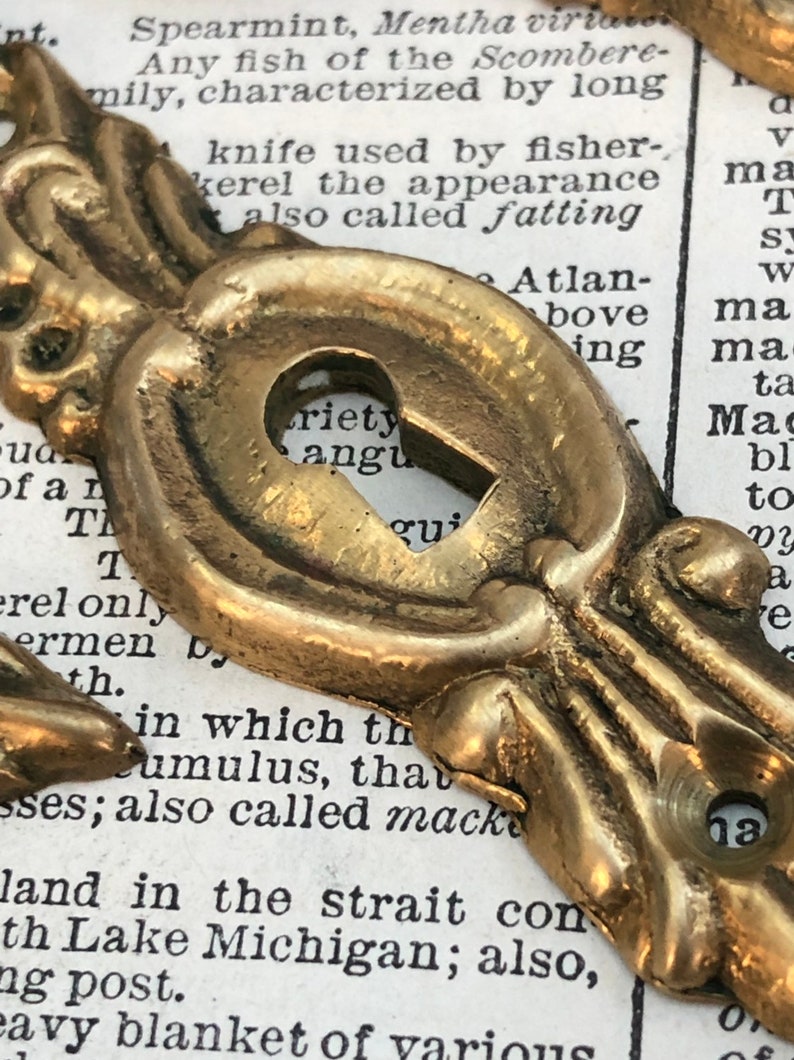Vintage Brass Oval Escutcheon small Keyhole Antique Brass - Etsy
