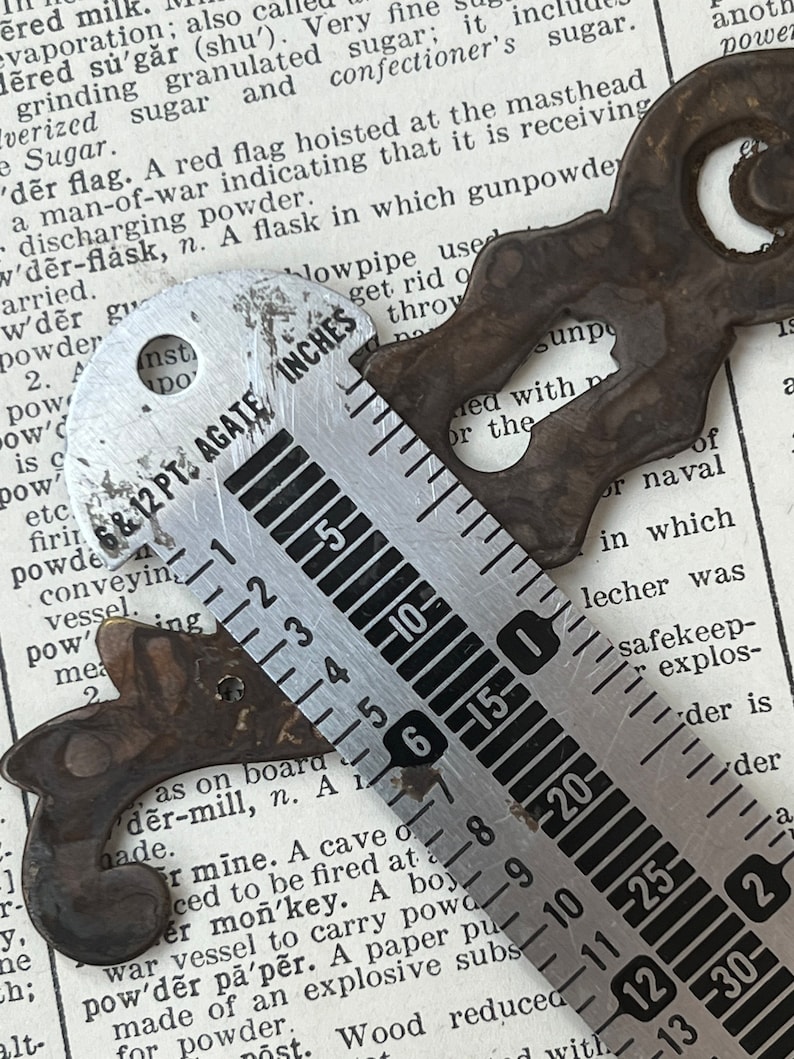 Vintage Brass Keyhole Escutcheon small Keyhole Antique - Etsy