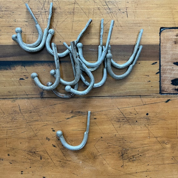 Hardware - knobs, etc - aVintageParcel