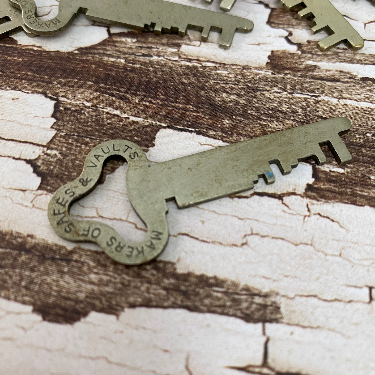 Flat Skeleton Key Set of 3 Safe Deposit Box Bank Vault Star | Etsy