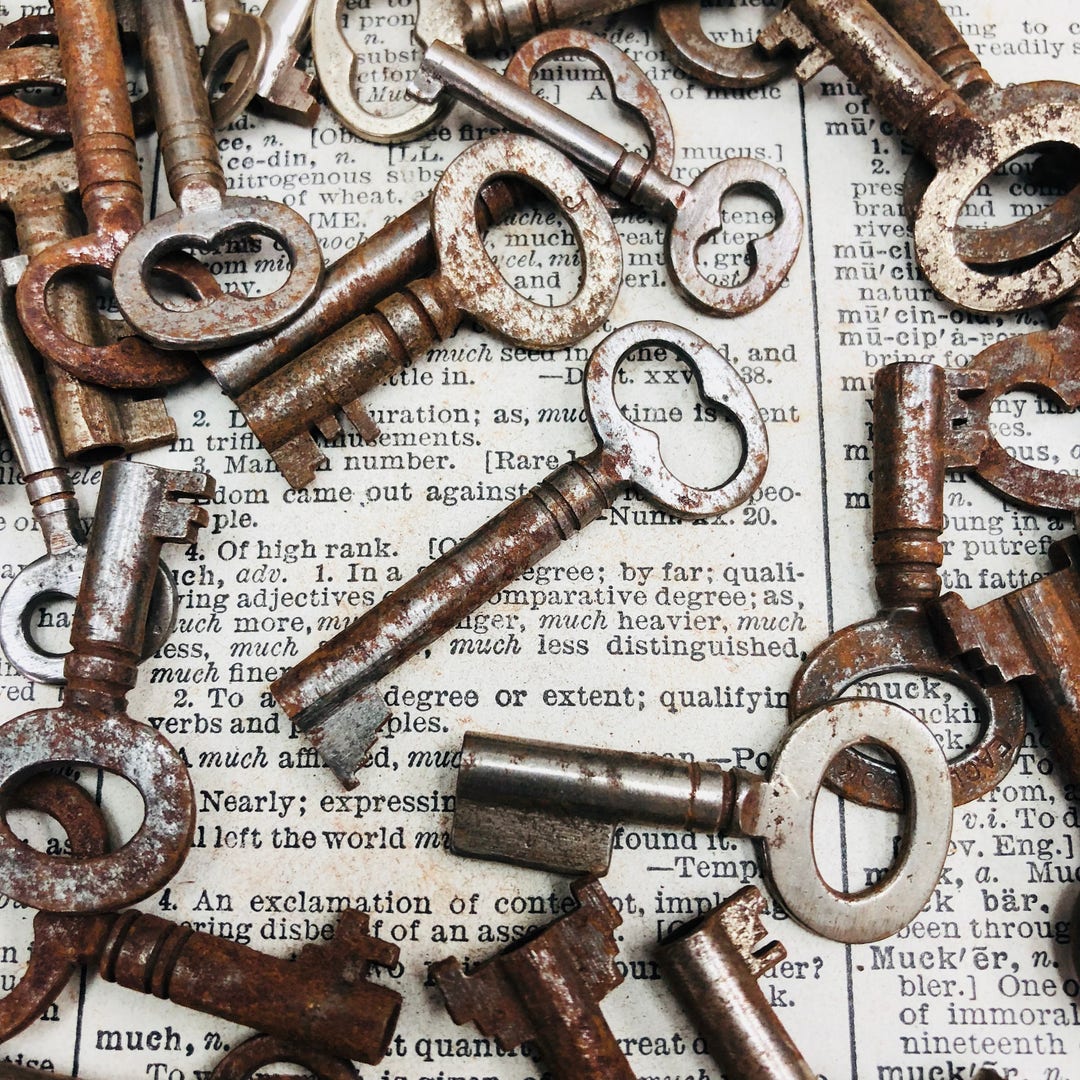 Small Key From Assorted Lot Antique Skeleton Key Vintage Skeleton Key ...