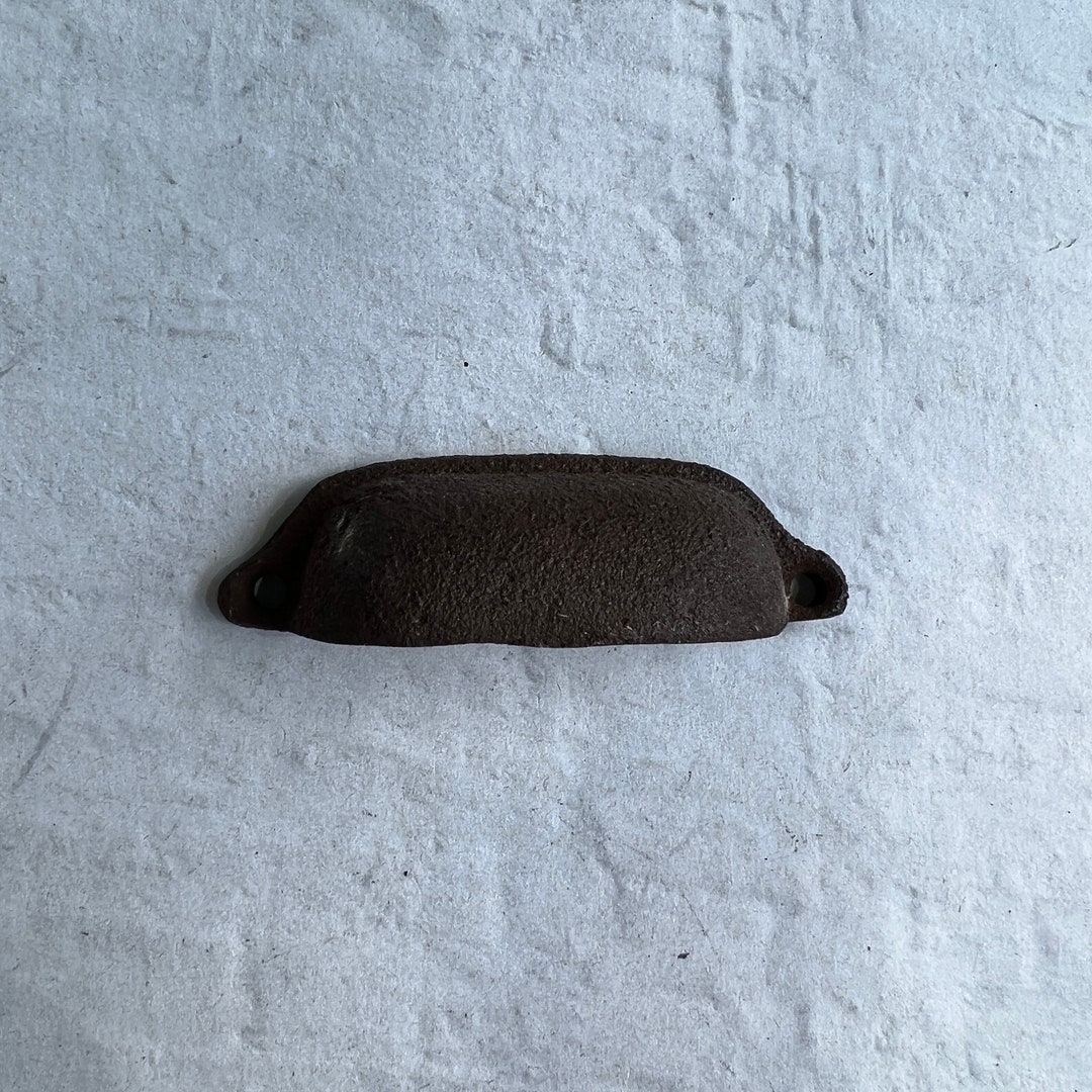 Antique Style Cast Iron Drawer Pull - ONE Rustic Metal Drawer Hardware ...