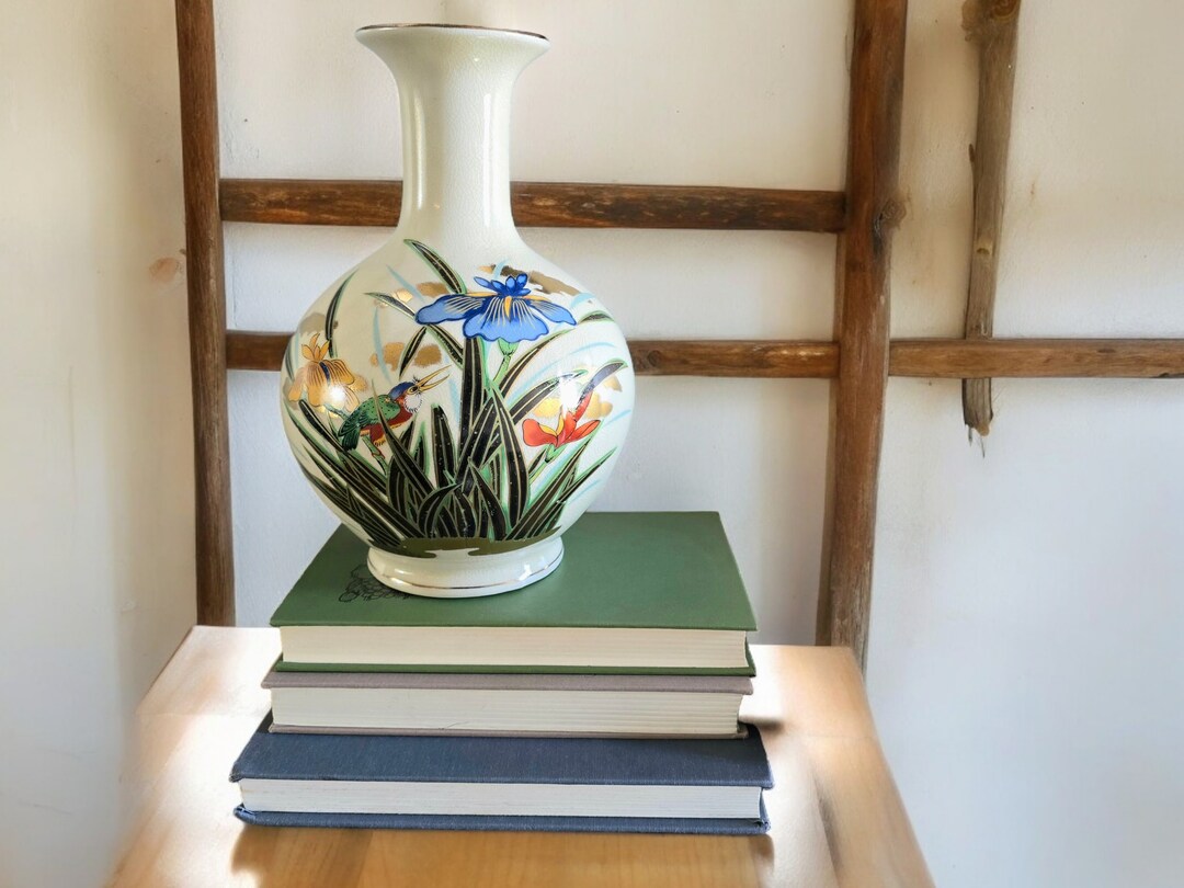 Toyo Japanese Vase Gold Trim Floral Iris Flowers Kingfisher Bird Blue ...
