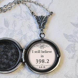 I Still Believe in 398.2 Wedding Locket, Wedding Gift for Bride ...