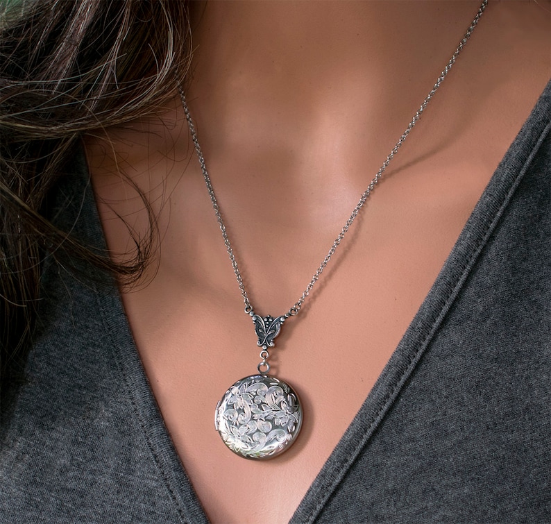 She Believed She Could Locket, Graduation Gift Inspirational Jewelry ...