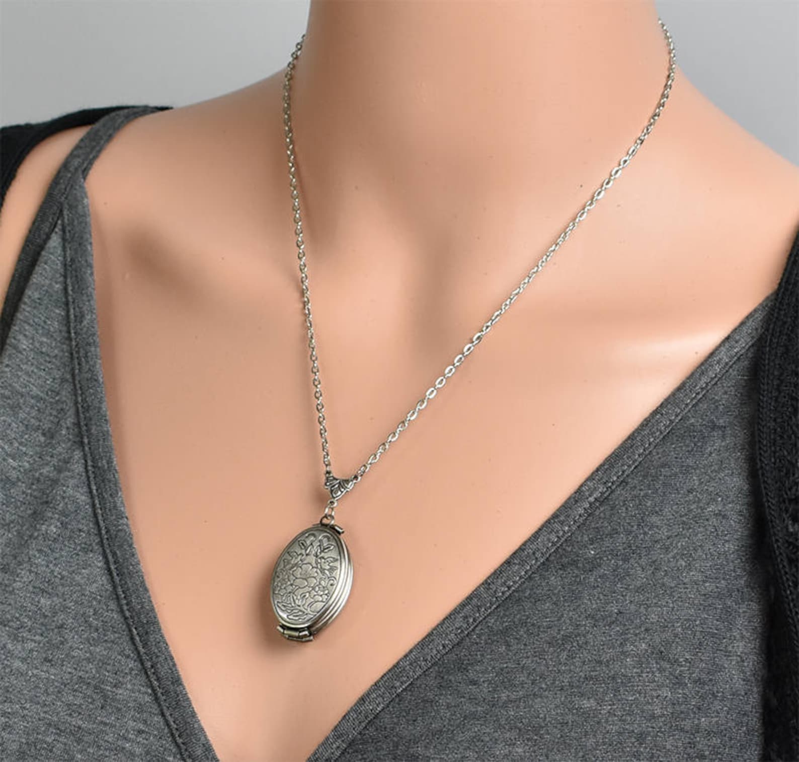 Folding Floral Locket, Family Locket Mother's Day Gift for Mom Gift for ...