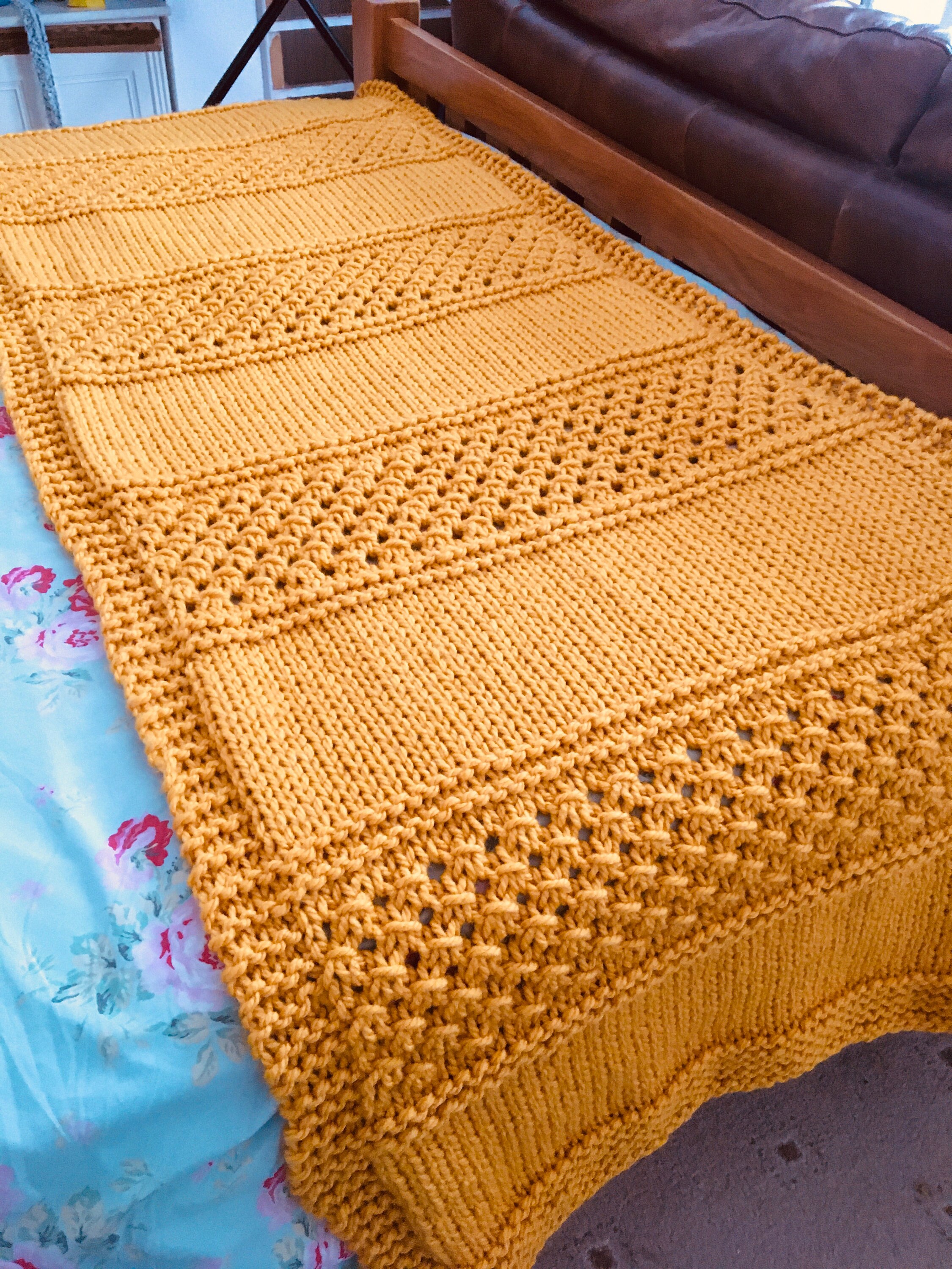 Knitting Pattern, Lace Stripe Bed Runner and Blanket, Super Chunky ...