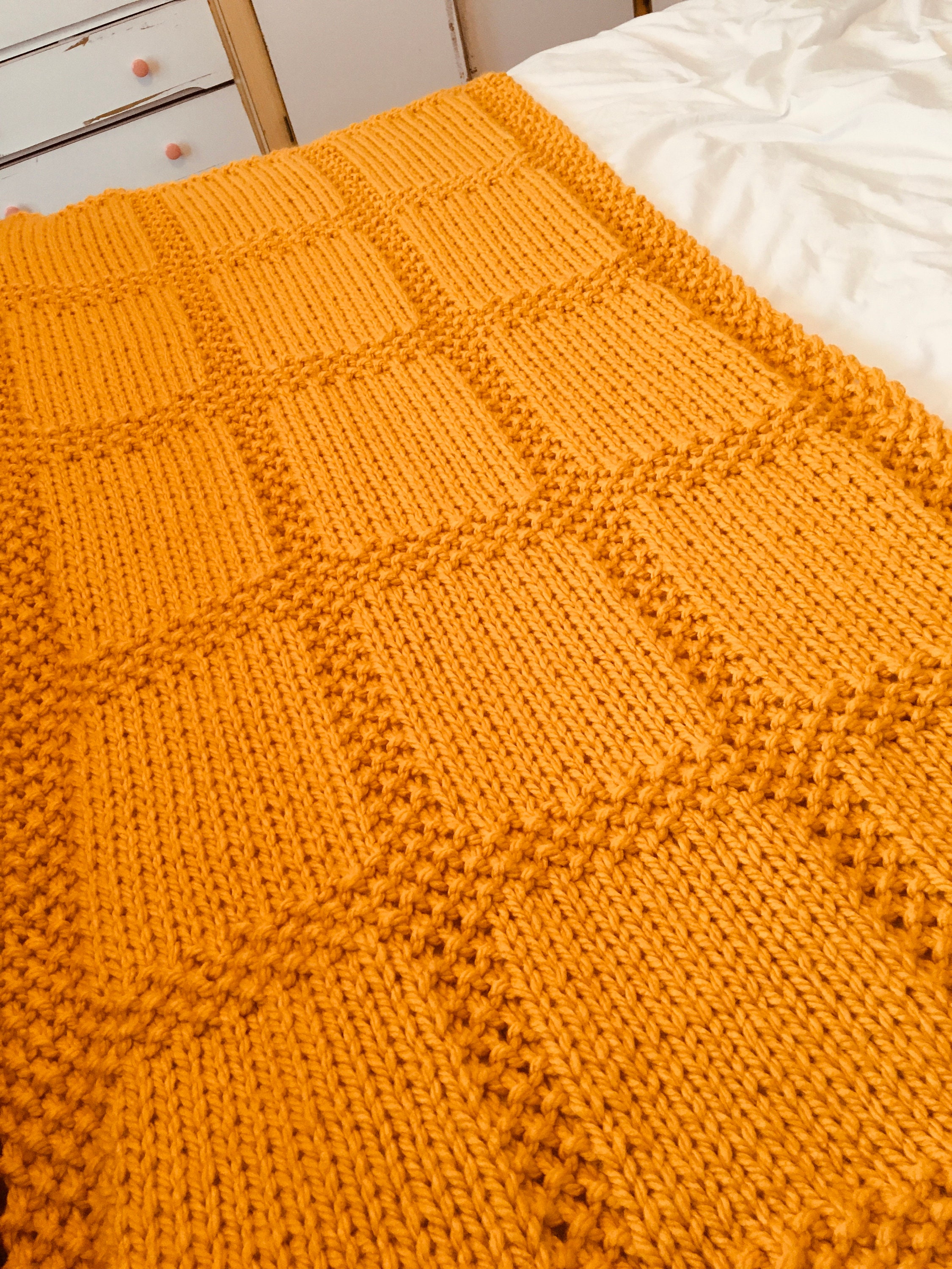 Easy Knitting Pattern Squares Bed Runner PDF Instant | Etsy UK