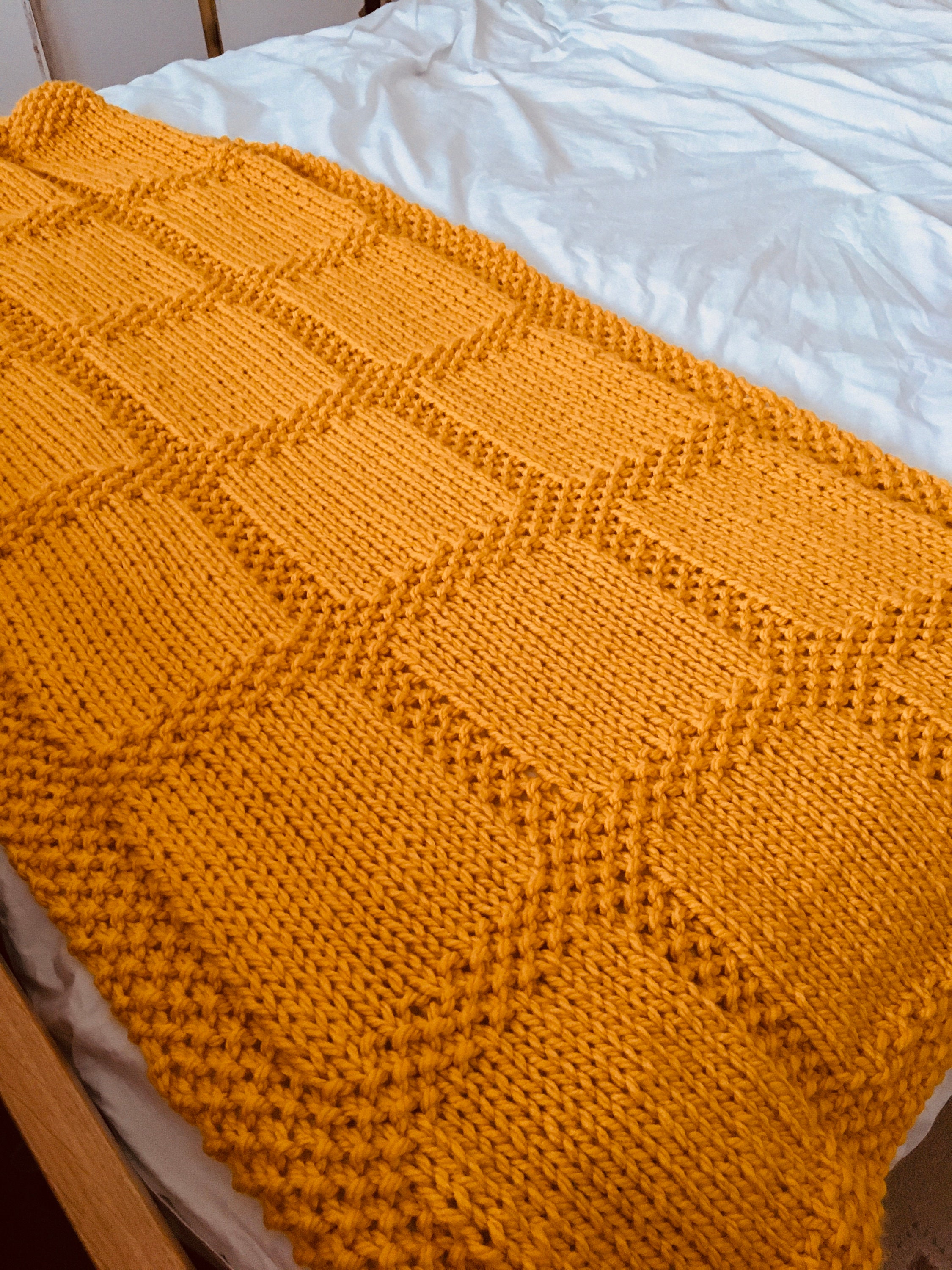 Easy Knitting Pattern Squares Bed Runner PDF Instant | Etsy UK