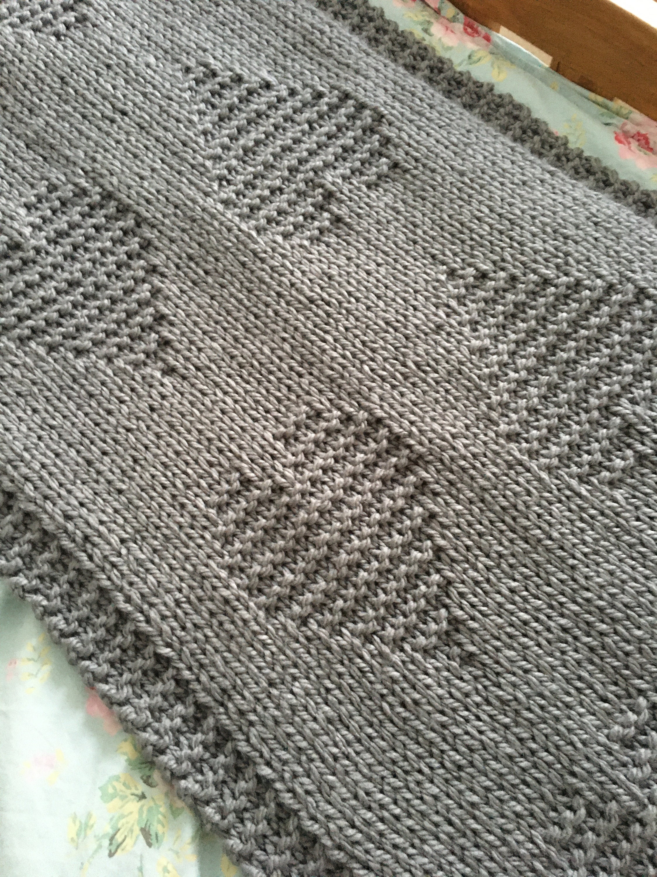 Knitting Pattern, Super Chunky Heart Bed Runner, Instant Download - Etsy UK