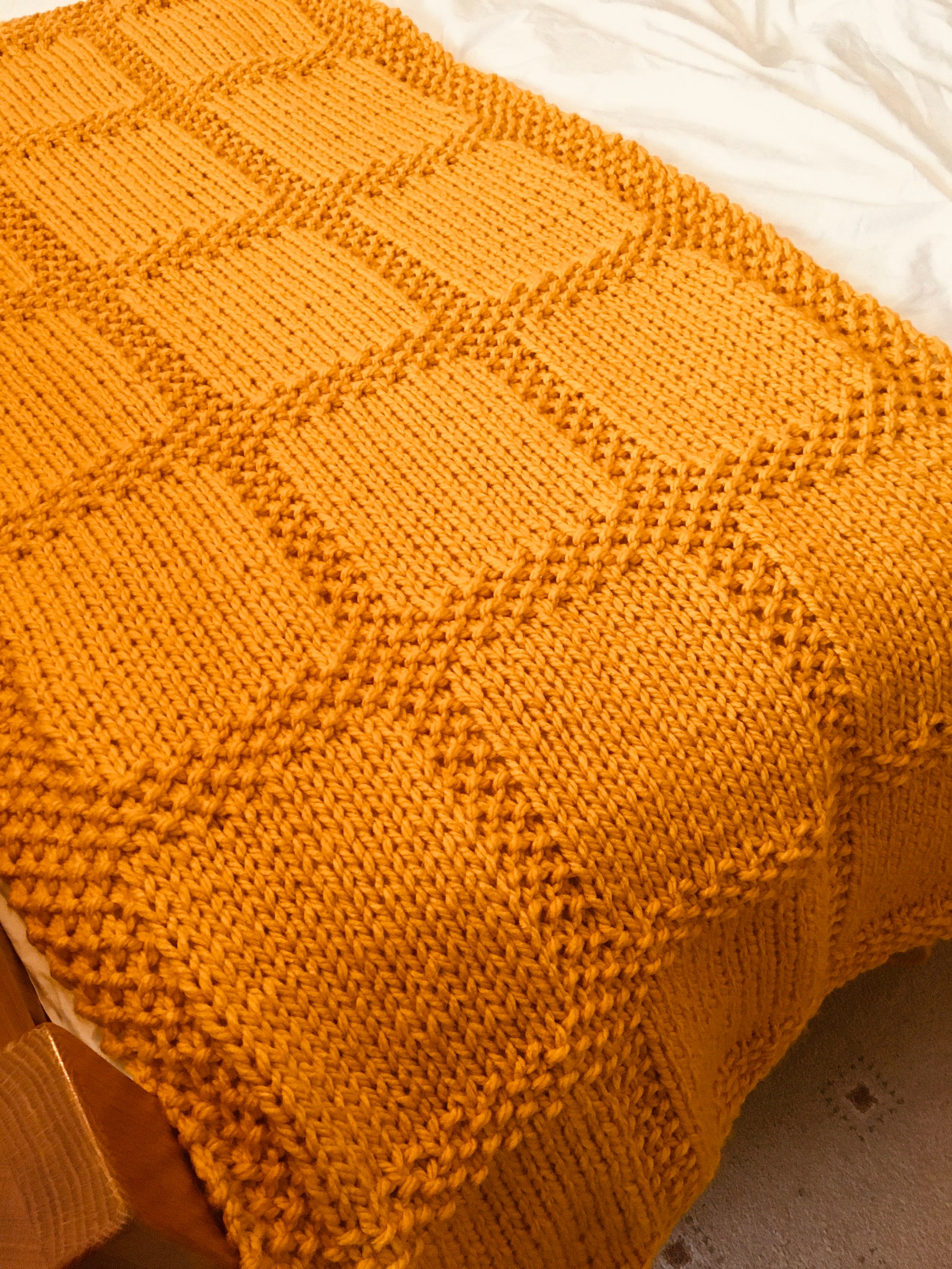 Easy Knitting Pattern Squares Bed Runner PDF Instant | Etsy UK