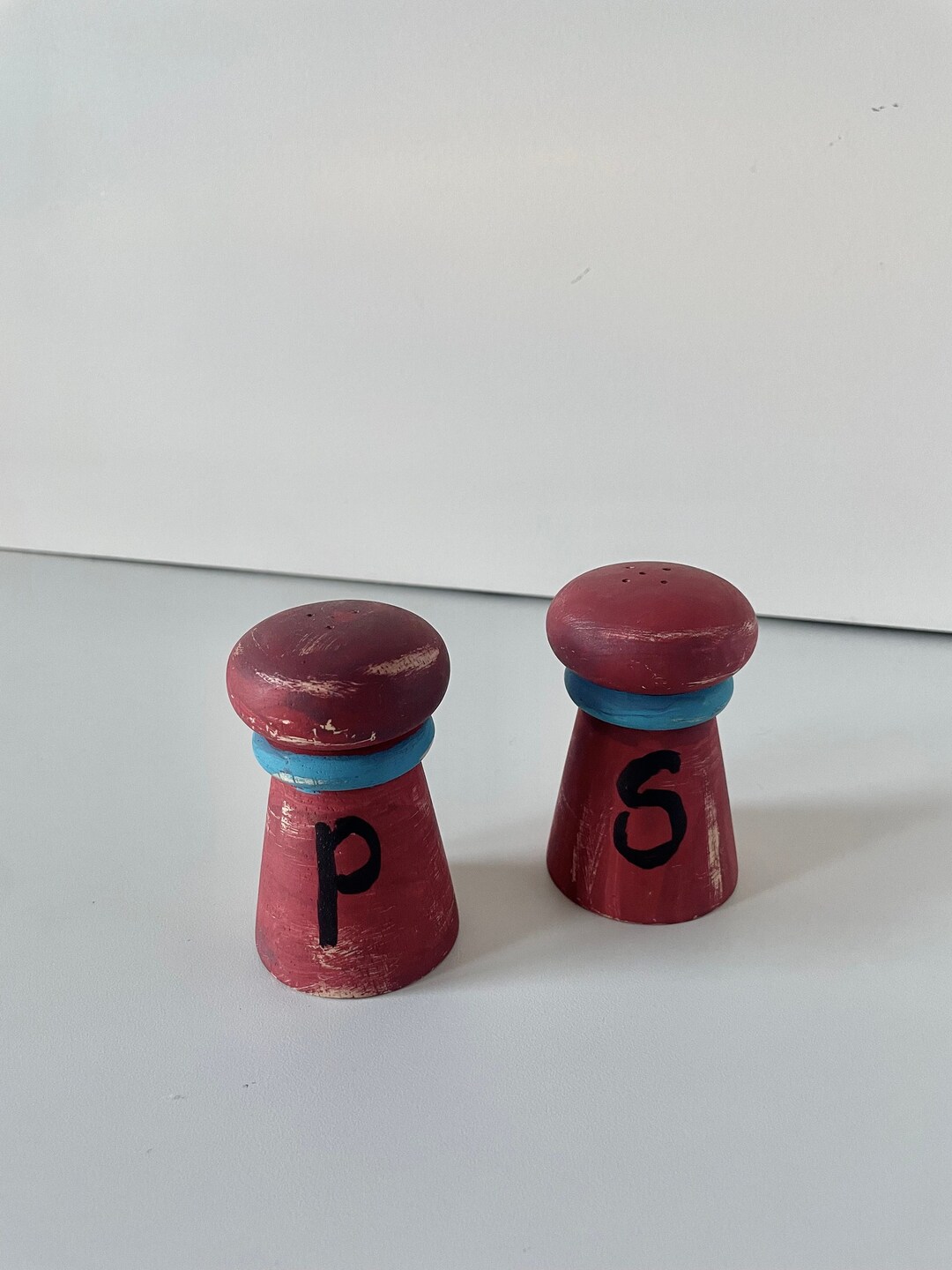 Sweetest Vintage Antique Red and Blue Blue Distressed Wood Small Salt ...