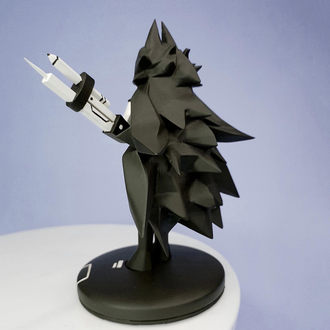 Miss Circle FPE Figurine - Hand-painted Resin Collectible Statue (15 Cm ...