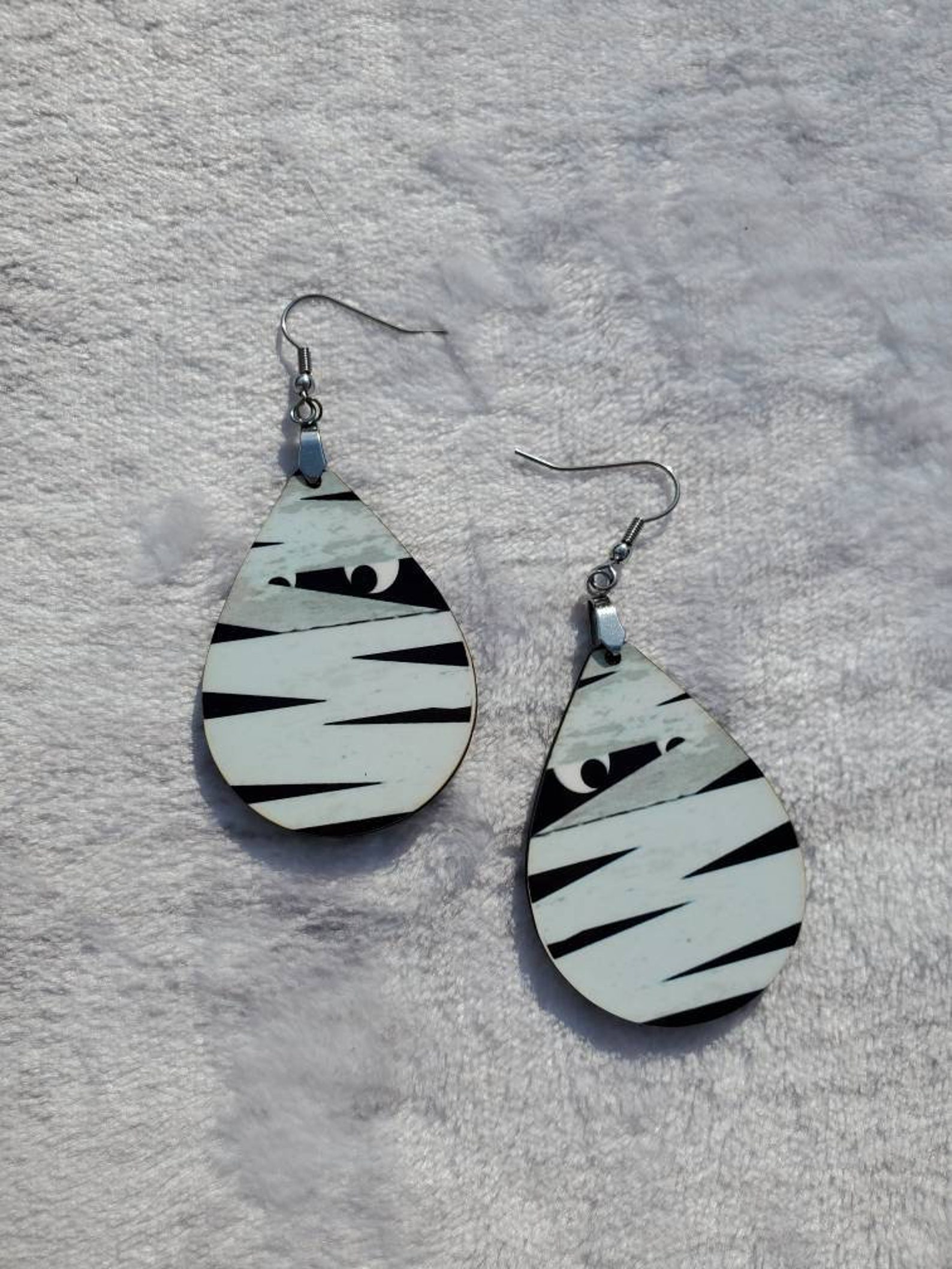 Halloween Mummy Earrings, Halloween Light Weight Earrings, Spooky Mummy ...