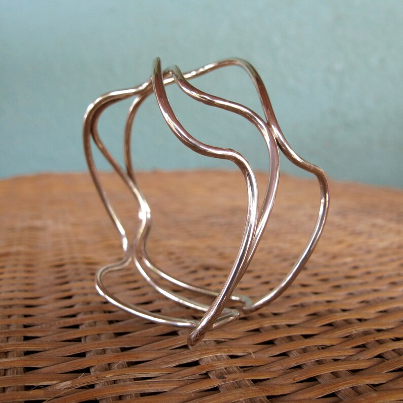 Mixed Metal Wire Wave Bangle Wavy Bangle Tri Metal Bangle | Etsy