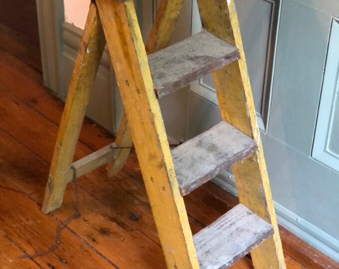 Vintage Wood Folding Step Ladder // Cottage Chic // Farmhouse Chic ...