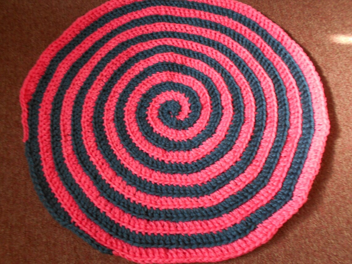 Hypnotizing Hot Pink N Navy Blue Crocheted Home Decor Rug Bath - Etsy