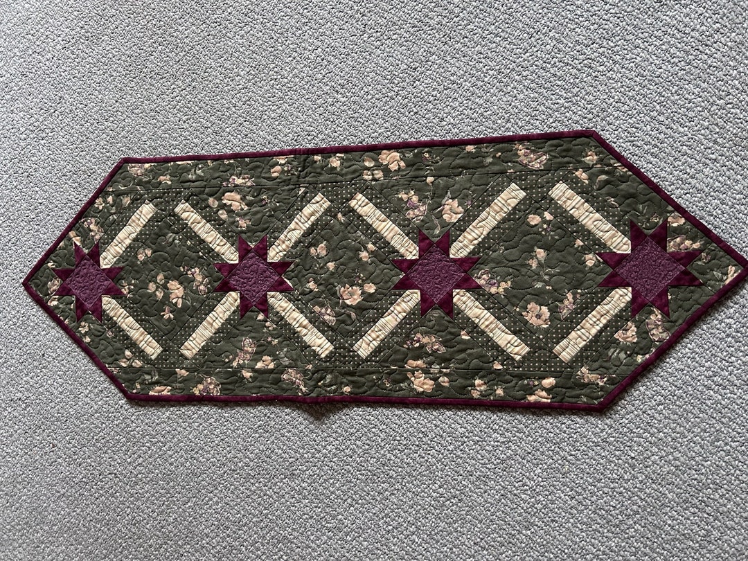 Star Crossing Table Runner - Etsy