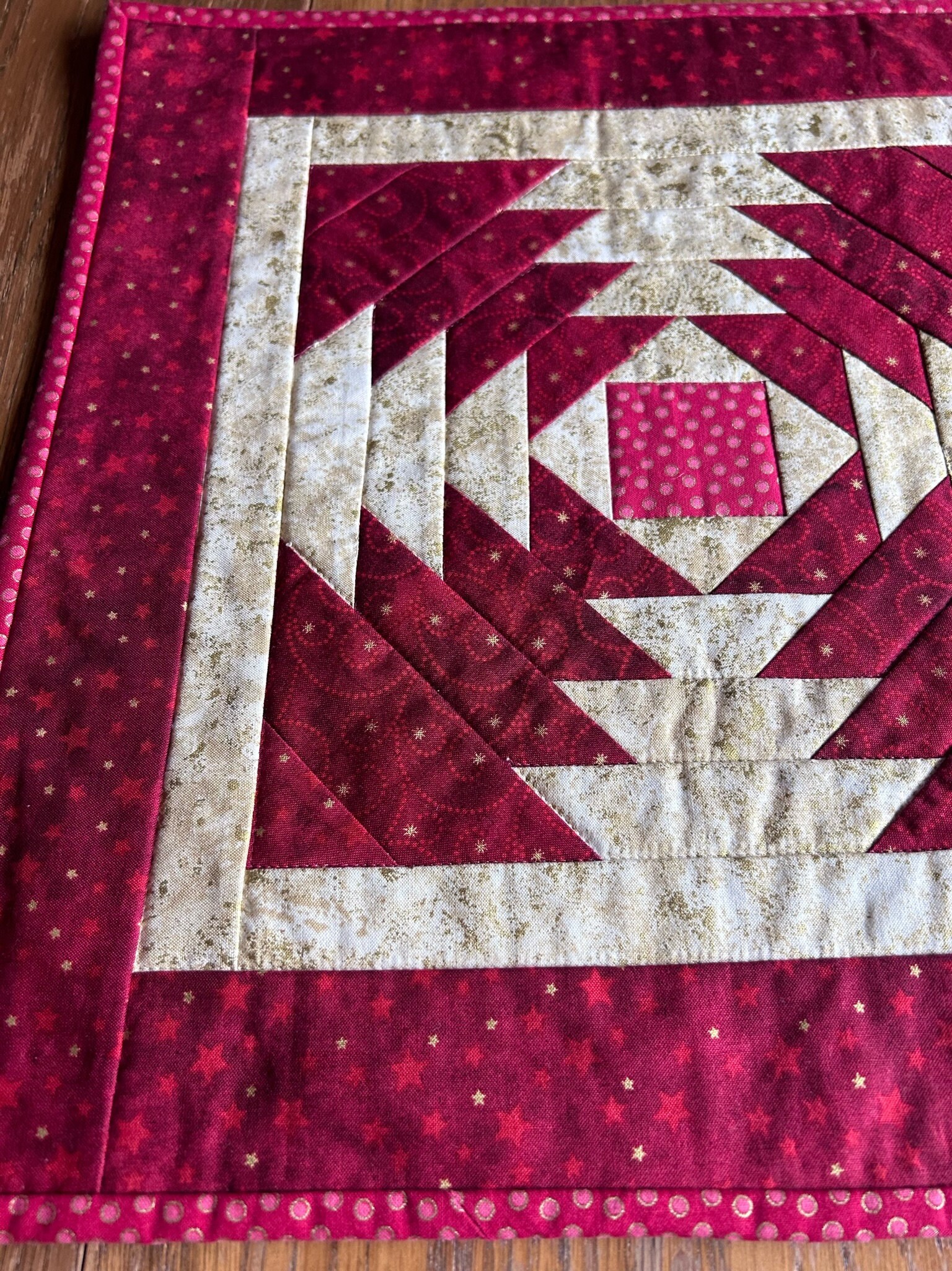 Red Star Table Topper - Etsy