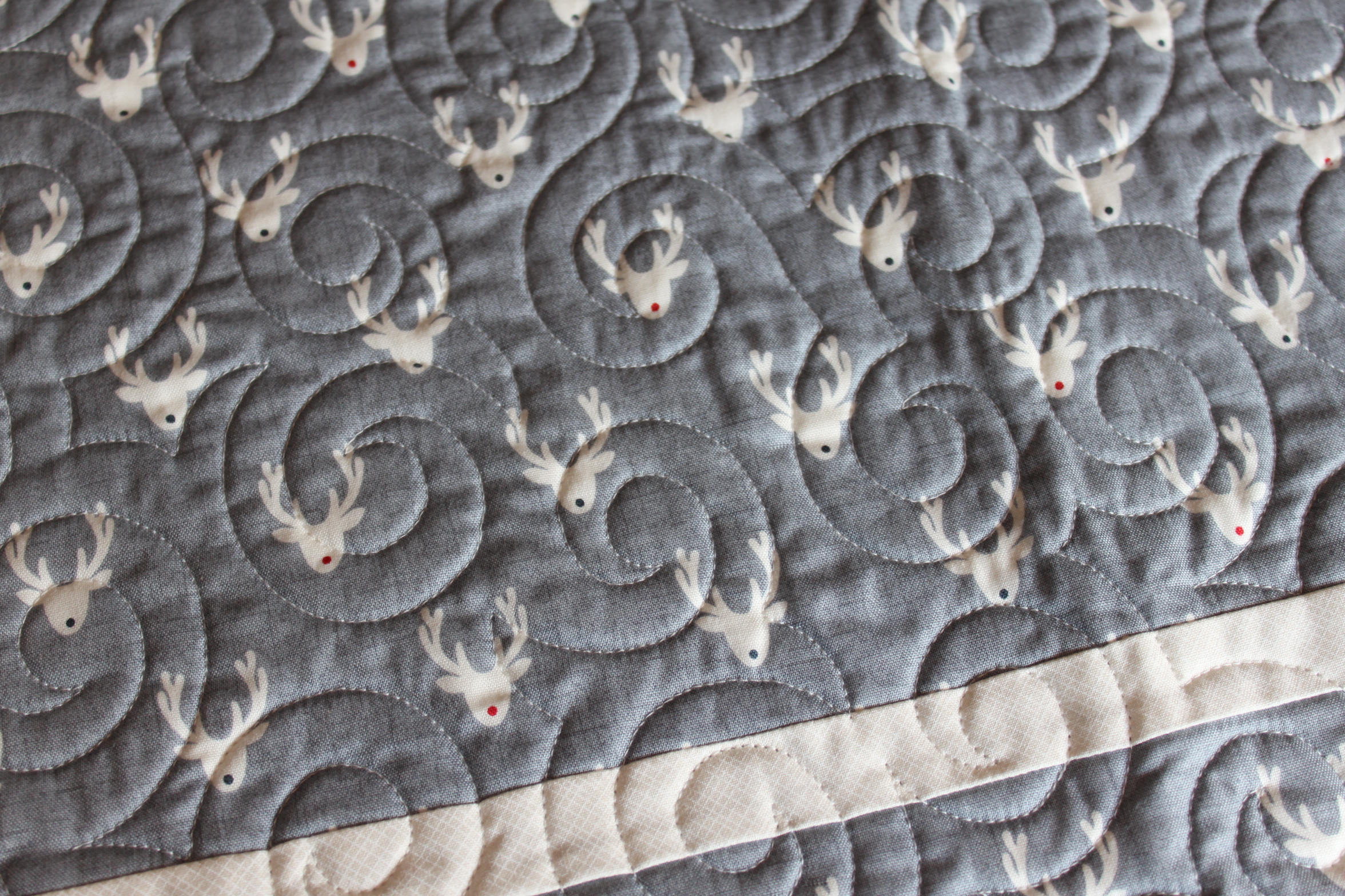 Table Runner Christmas Reindeer Grey and White - Etsy