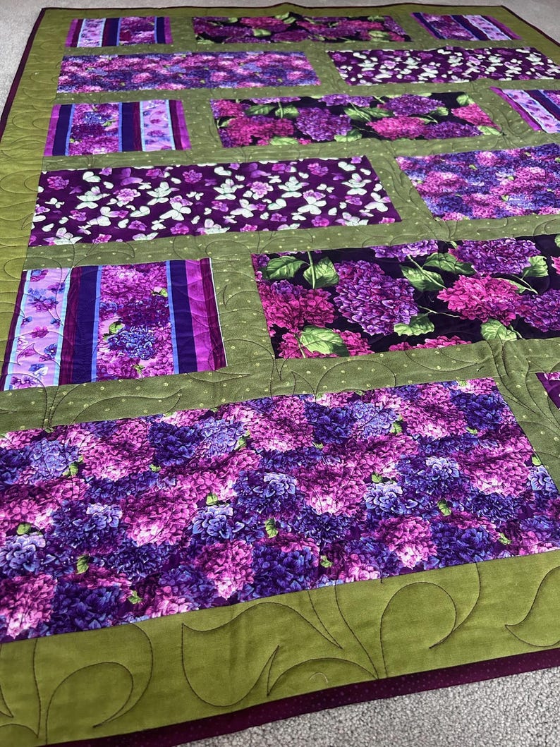 Floral Beauty Quilt - Etsy