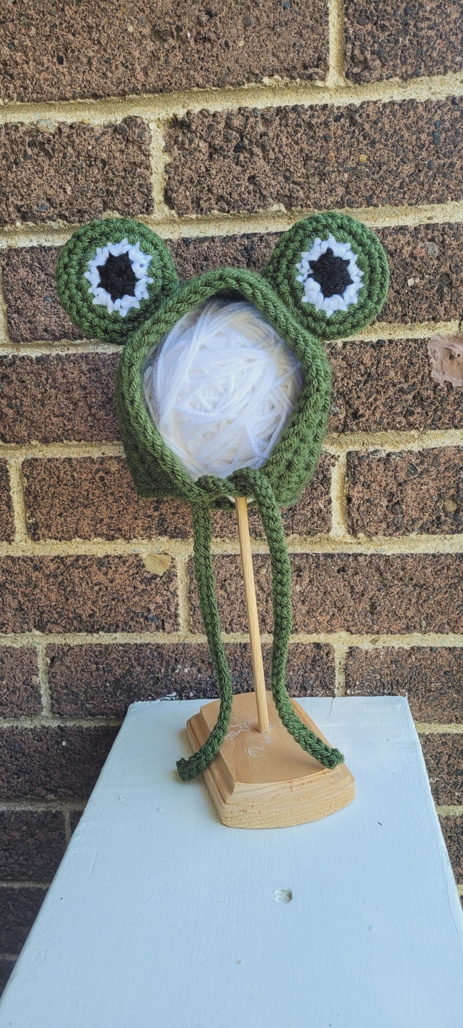 Newborn Frog Bonnet: Dark Olive Green Crochet Baby Costume - Etsy
