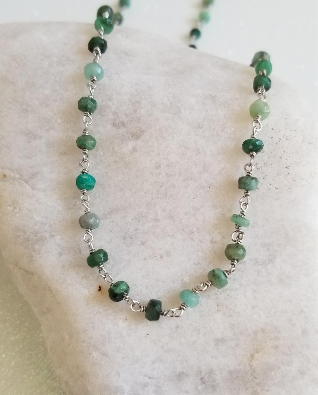 Raw Emerald Choker, Beaded Gemstone Necklace, Dainy Emerald Chain ...