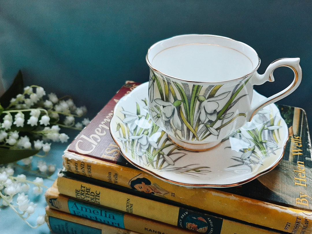 Vintage SNOWDROP Tea Cup and Saucer Royal Albert Bone China England ...