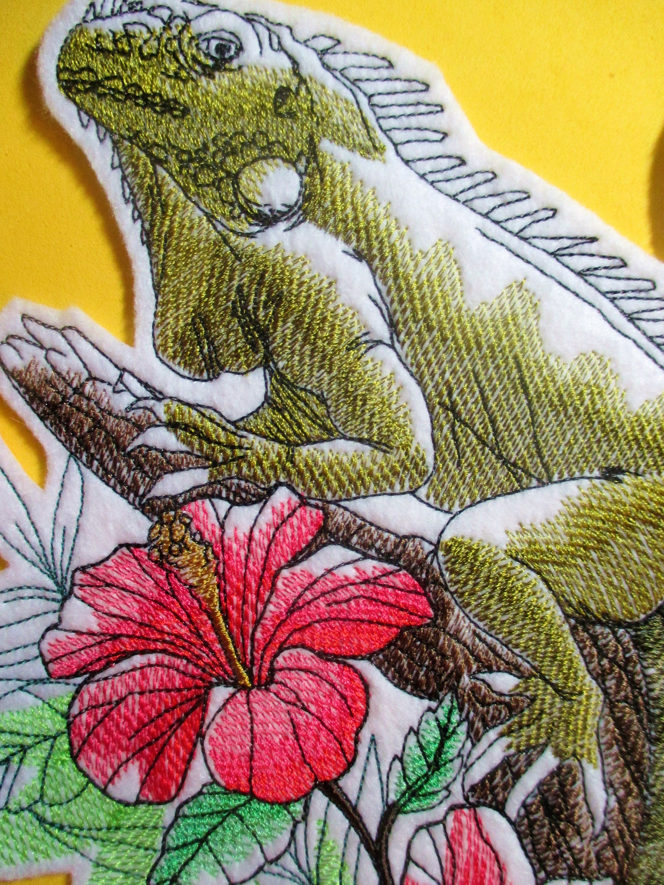 JUMBO Embroidered Iguana Applique Patch Iron on or Sew On | Etsy