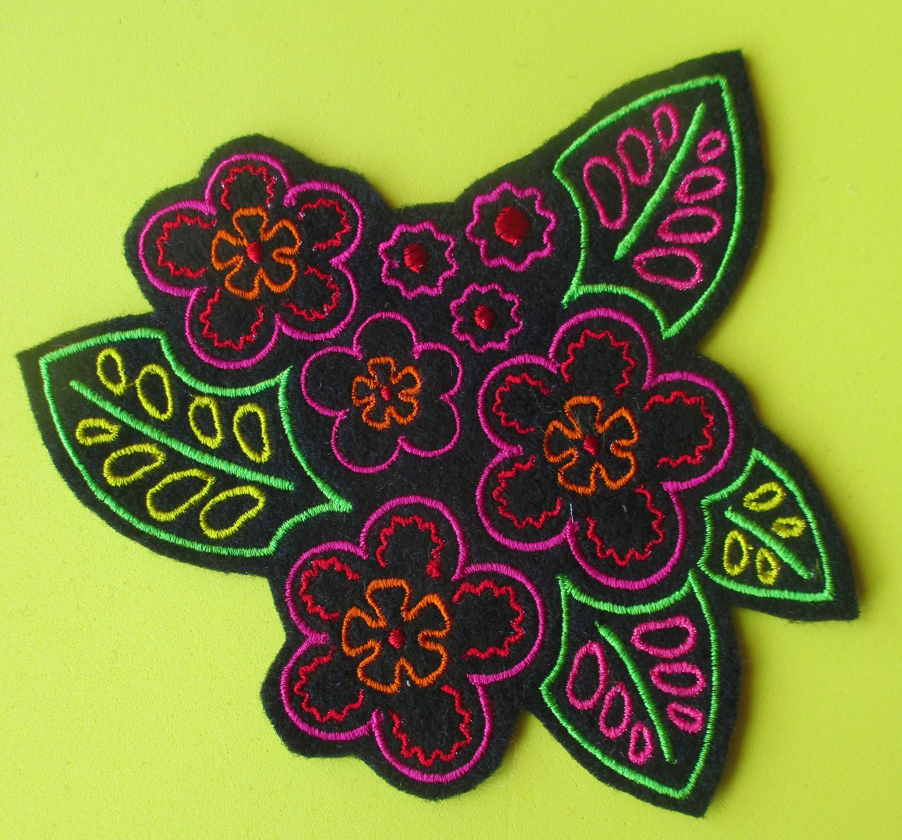 Set of Seven Embroidered Mola Appliques, Tropical, Palm Tree, Sun ...