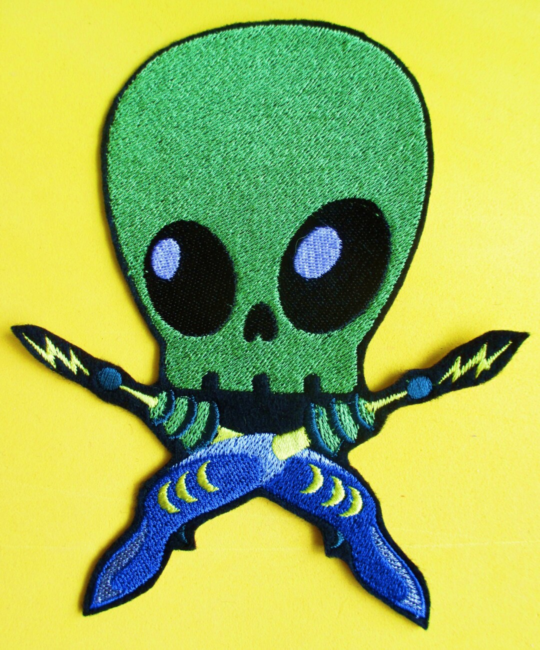 Large Embroidered Outer Space Skull Alien With Ray Gun Applique Patch, Skully Patch, Alien Patch ...