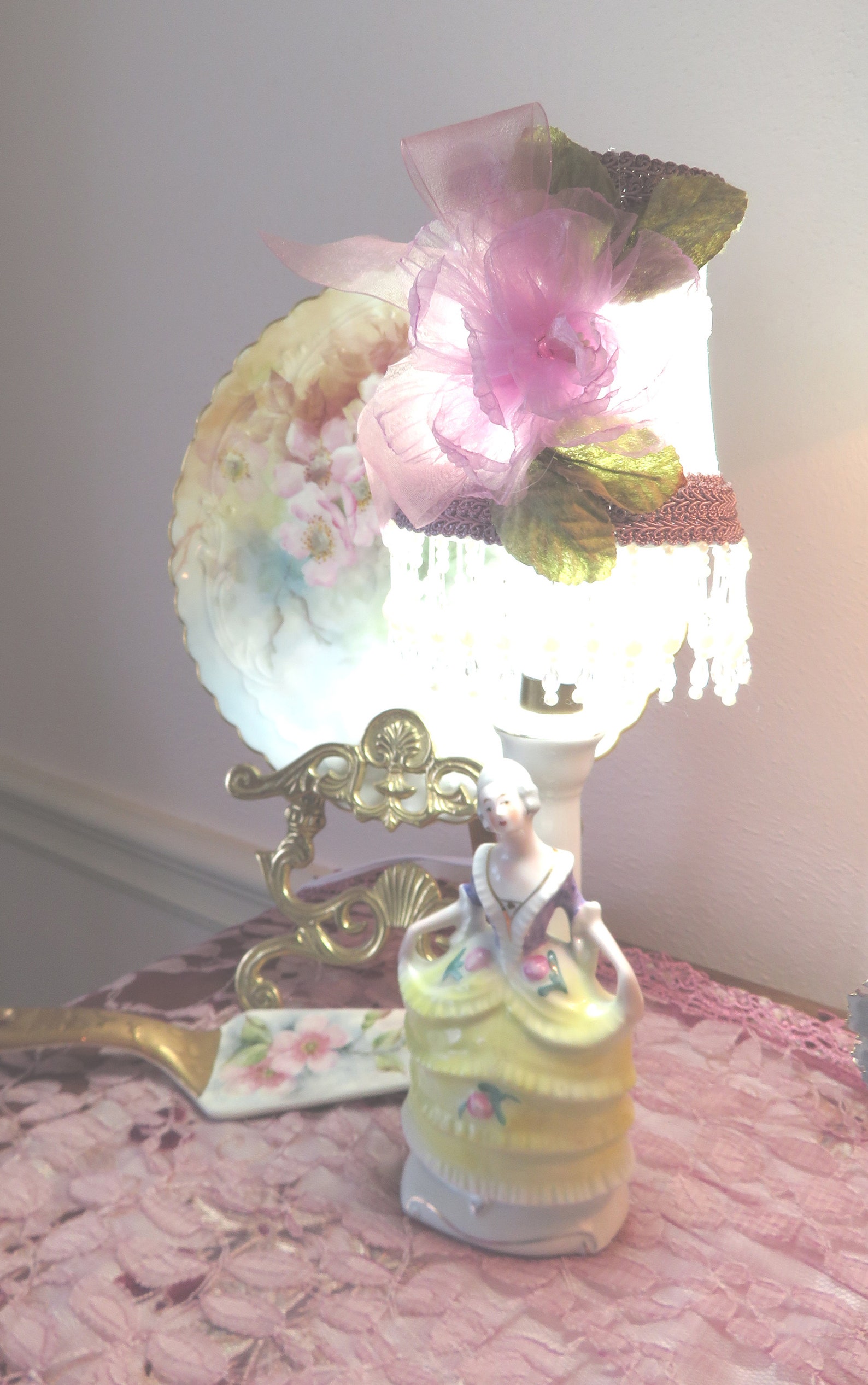 Curtsy French Lady Lamp, Lavender Lady Lamp, French Lady Lamp - Etsy