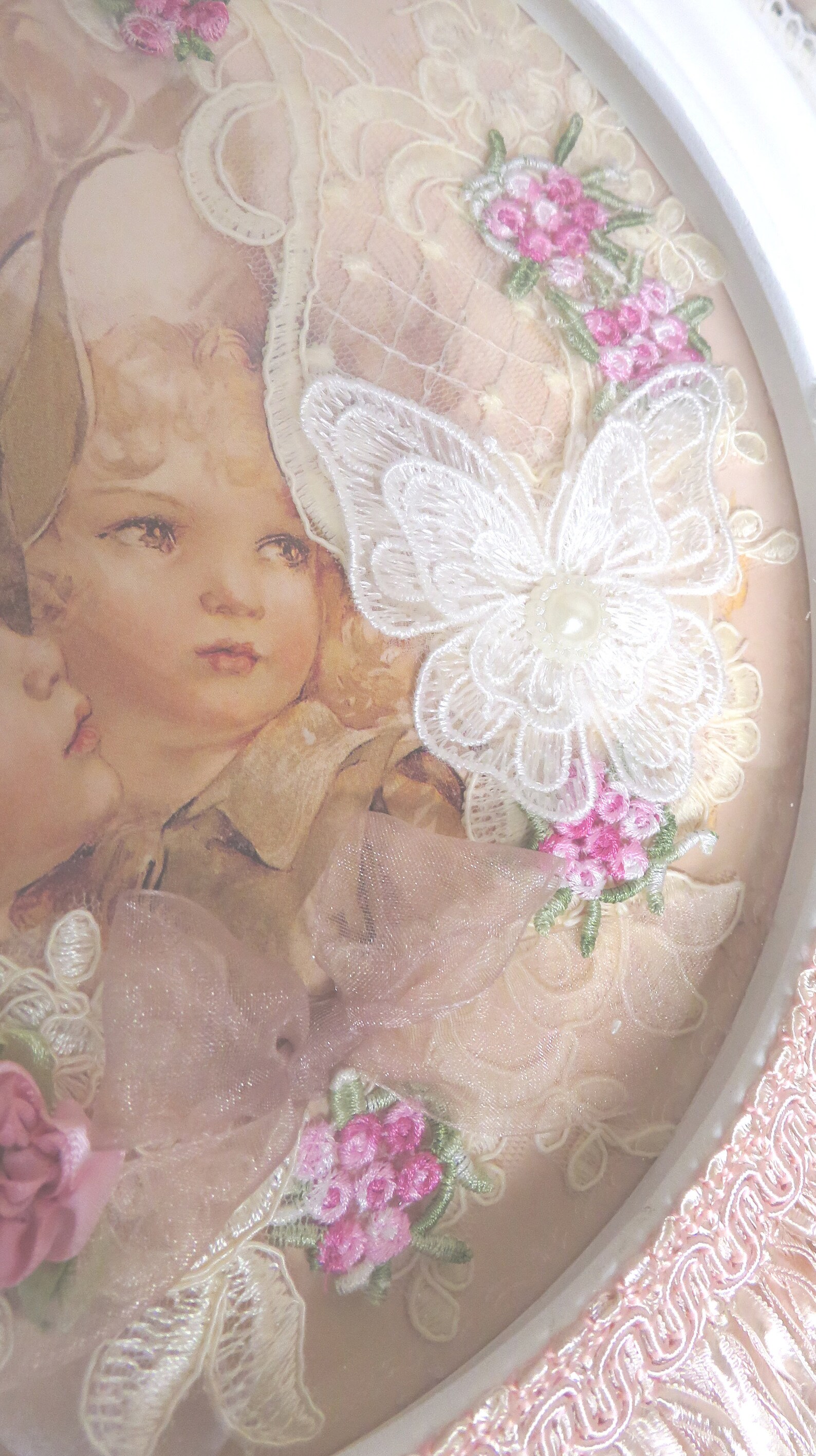 Framed Girls, Victorian Girls, Lace Framed Picture, Girls With ...