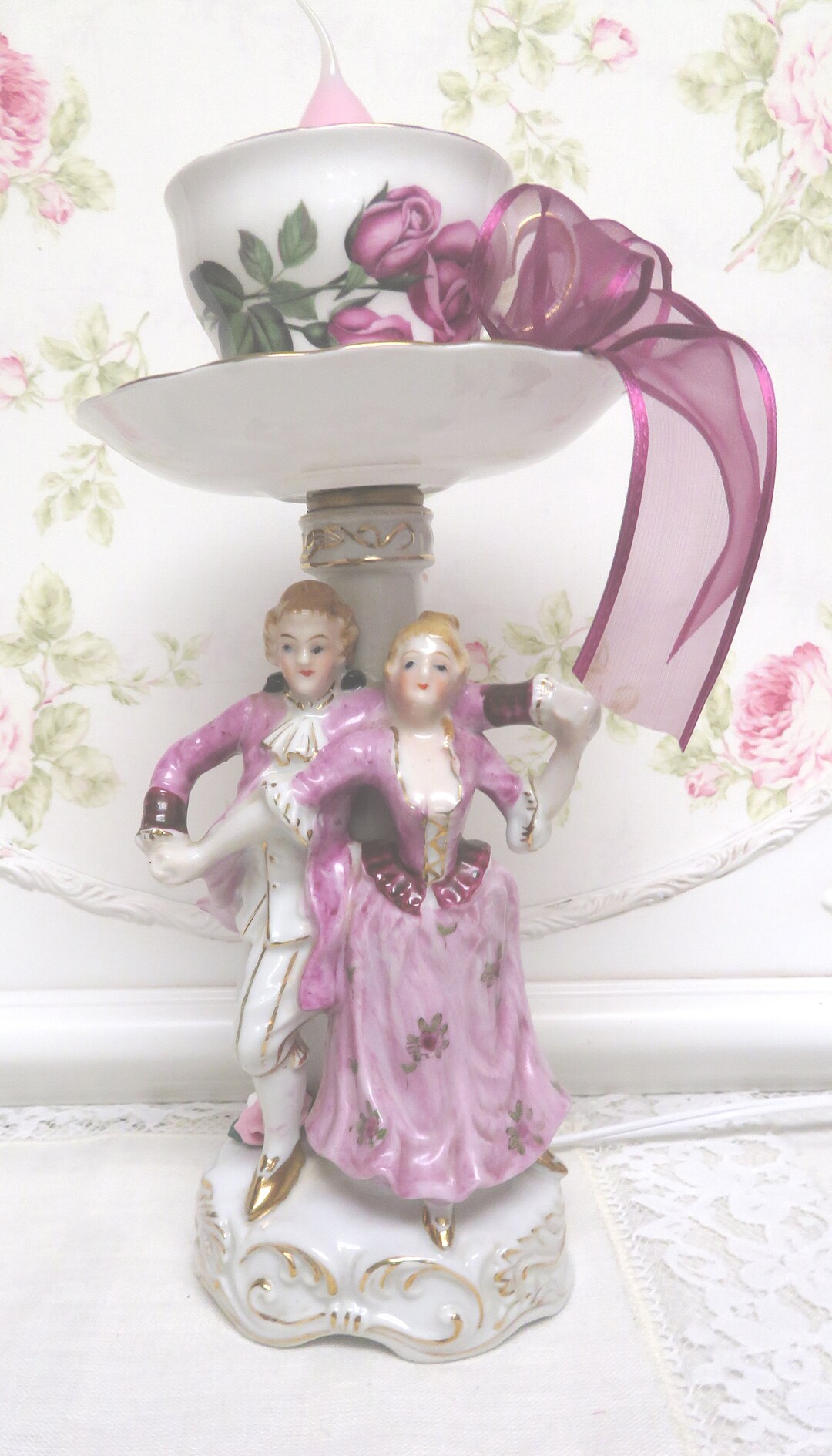 Burgundy Couple Lamp, Burgundy Couple Cup Lamp, Porcealin Couple Lamp ...