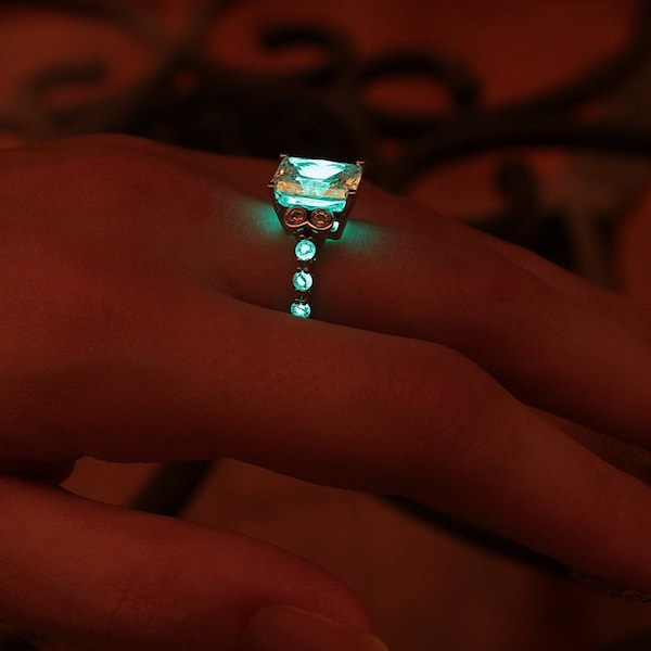 Glow Ring - Etsy
