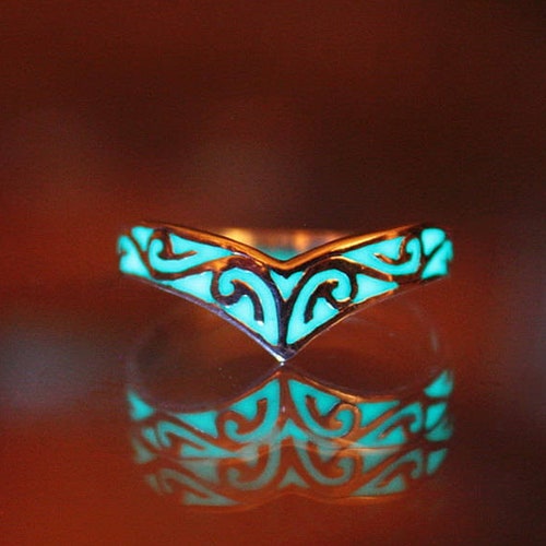 Celtic Ring Glow in the Dark / Sterling Silver 925 Ring / - Etsy
