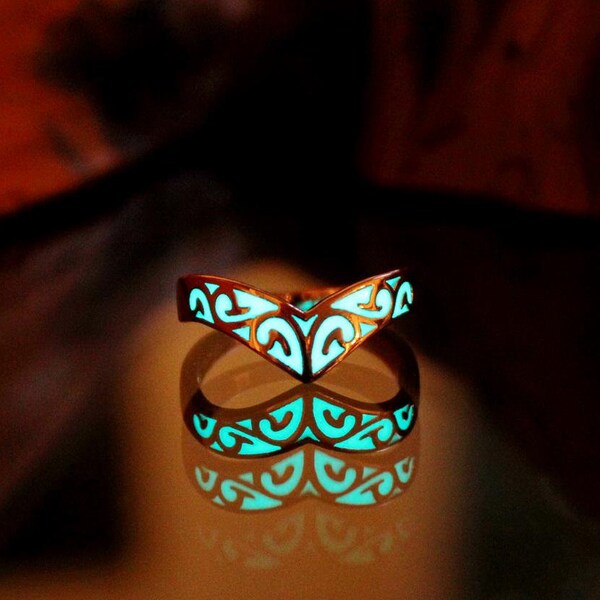 Glow Ring - Etsy