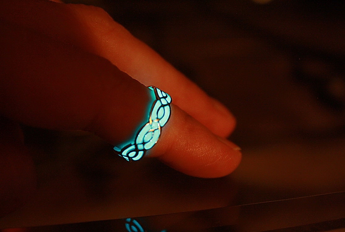 Celtic Ring Glow in the Dark / Sterling Silver 925 Ring / | Etsy Canada