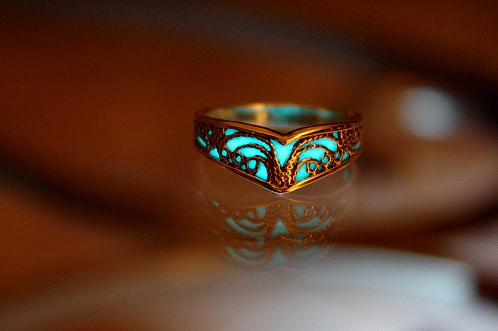 Celtic V Ring Glow in the Dark / Sterling Silver 925 Ring / - Etsy