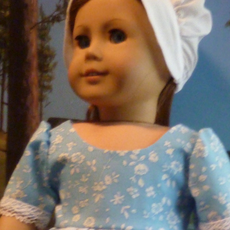 Colonial Girl - Etsy