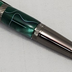 Pluma Ballpoint Pen, Gunmetal Plating, Single Twist, Rain Forest Green ...