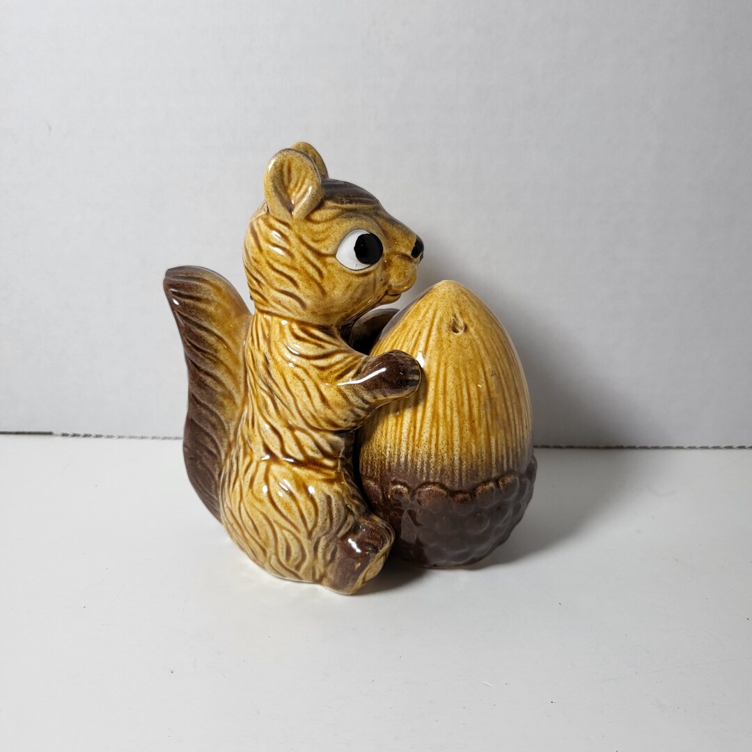 Squirrel and Acorn Salt Pepper Shakers Japan - Etsy