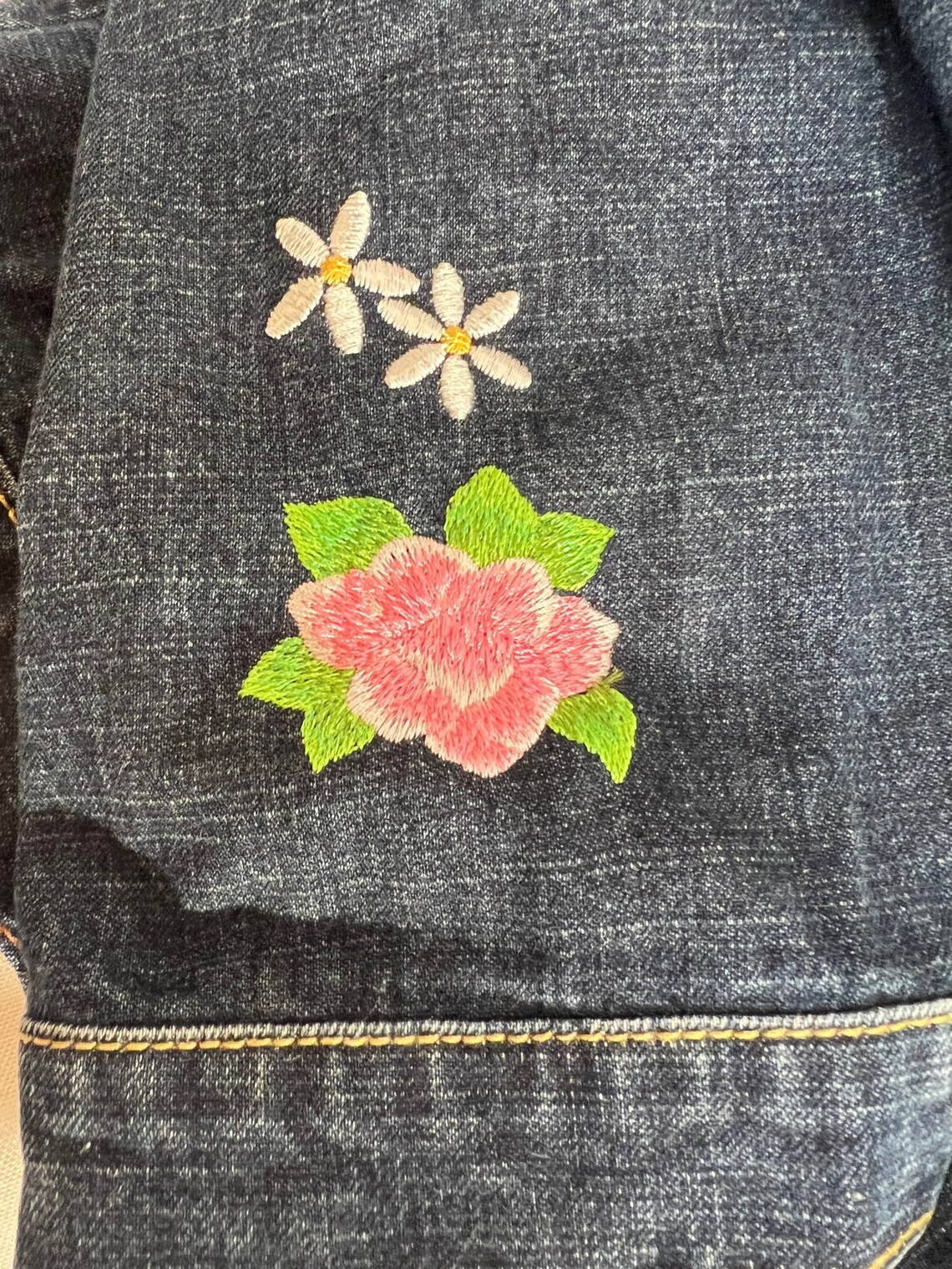 Denim Jacket Large Floral Embroidery Daisies Roses Size M - Etsy