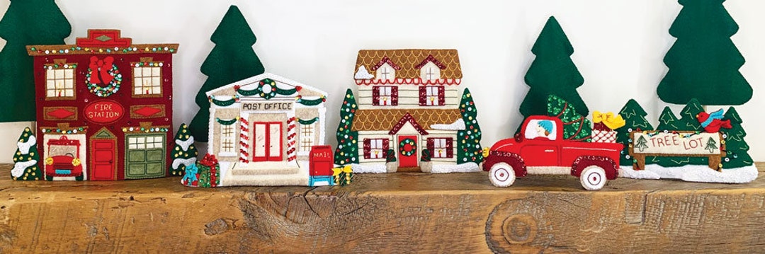 THE MANTEL SERIES™, Classic Felt Village 2023 From Merrystockings - Etsy