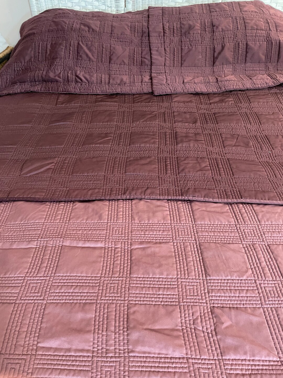 COMFORTER .king Maroon Silk, Reversible, Light to Dark Squares 96 X 108 ...